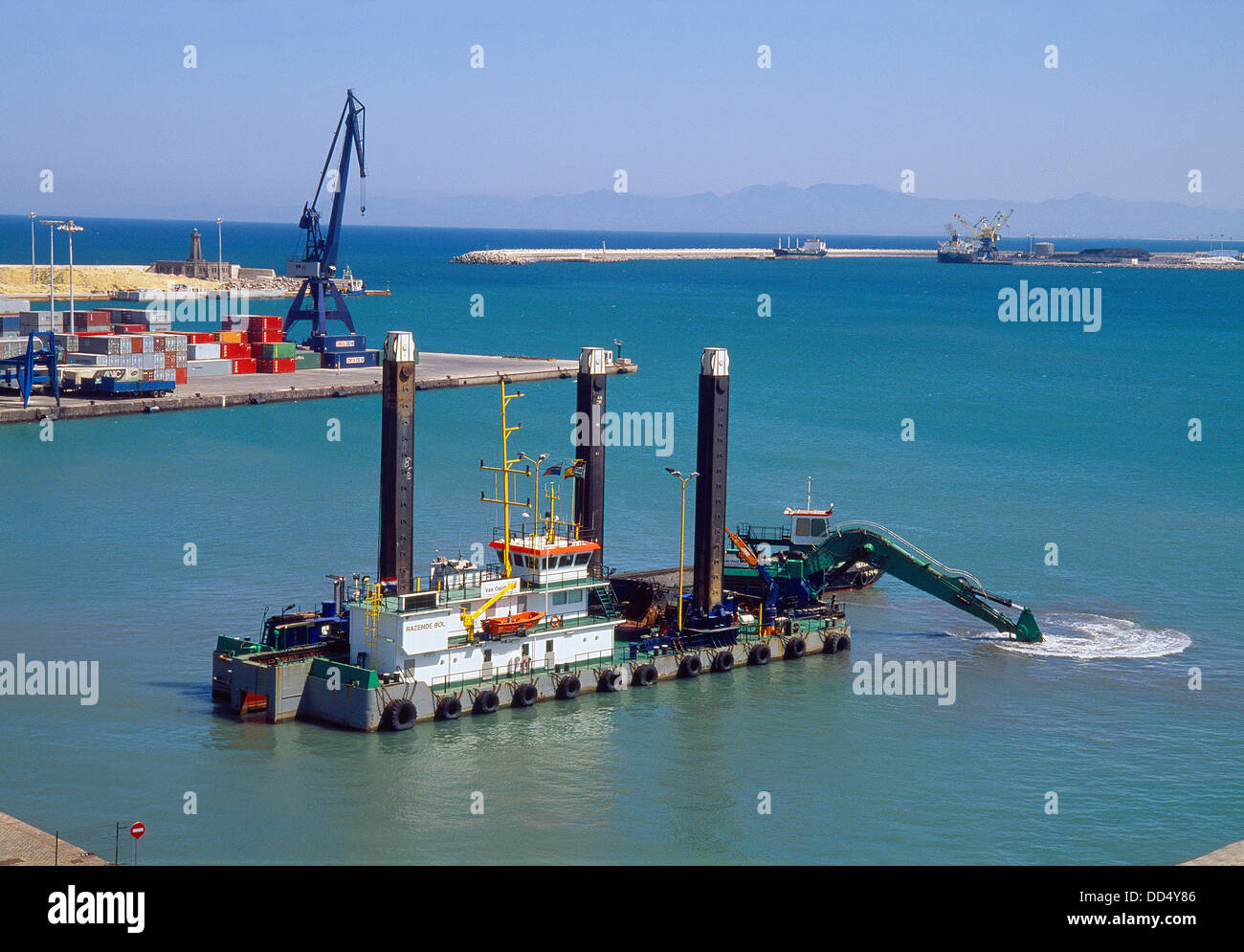 Dredger engineering hi-res stock photography and images - Alamy