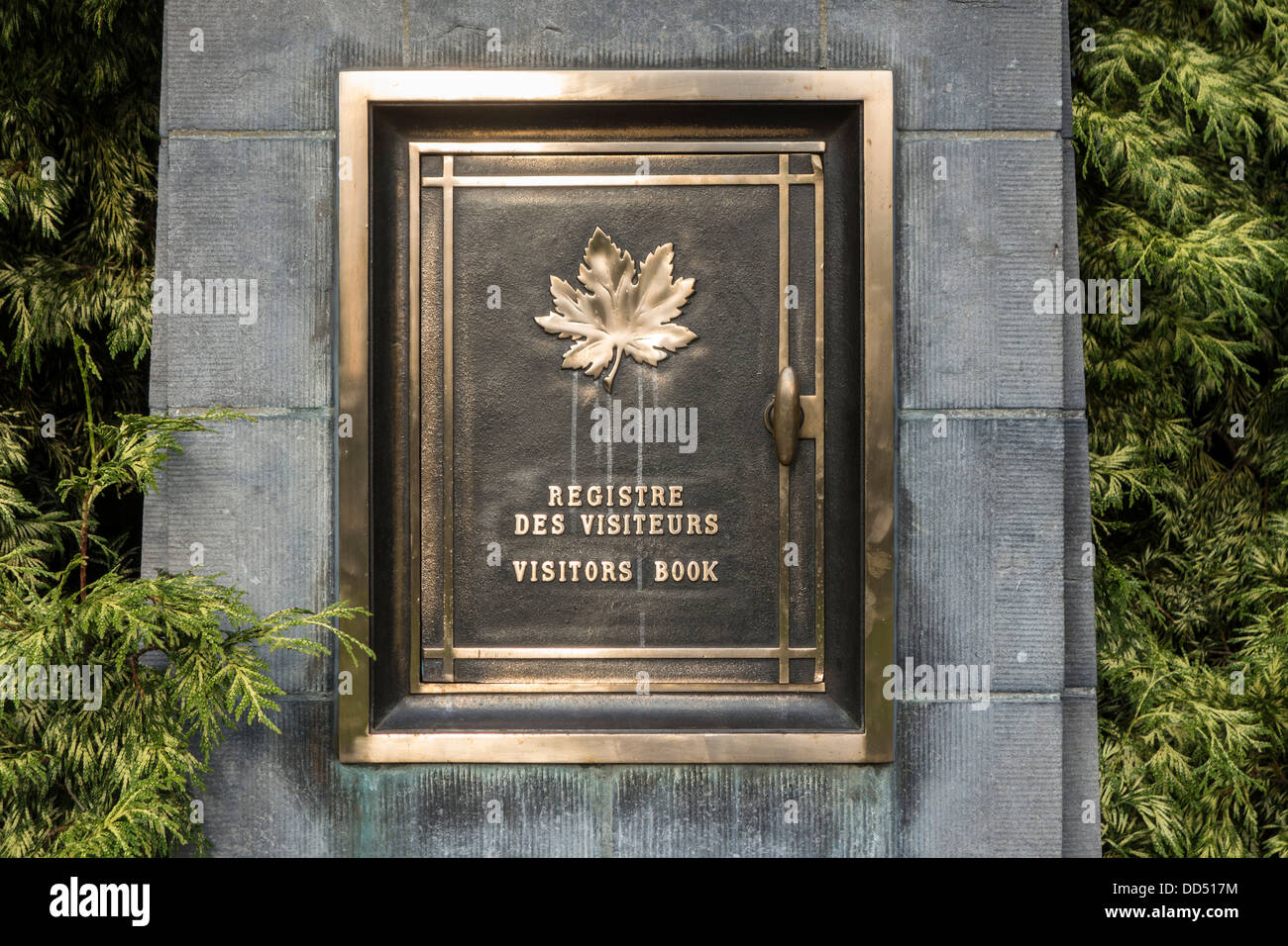 Locker with visitors' book and register at Canadian First World War One ...