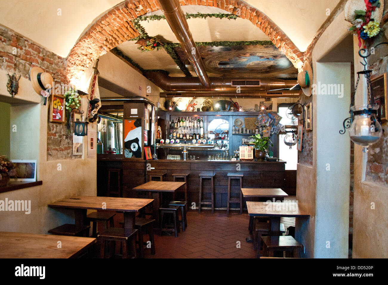 Italy, Tuscany, Florence, Artisan Brewery "Il Bovaro Stock Photo - Alamy