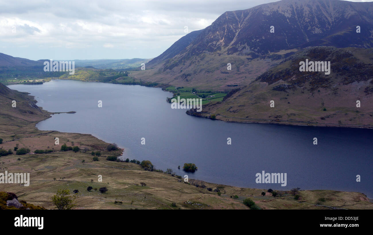 Crummock water cumbria lake hi-res stock photography and images - Alamy