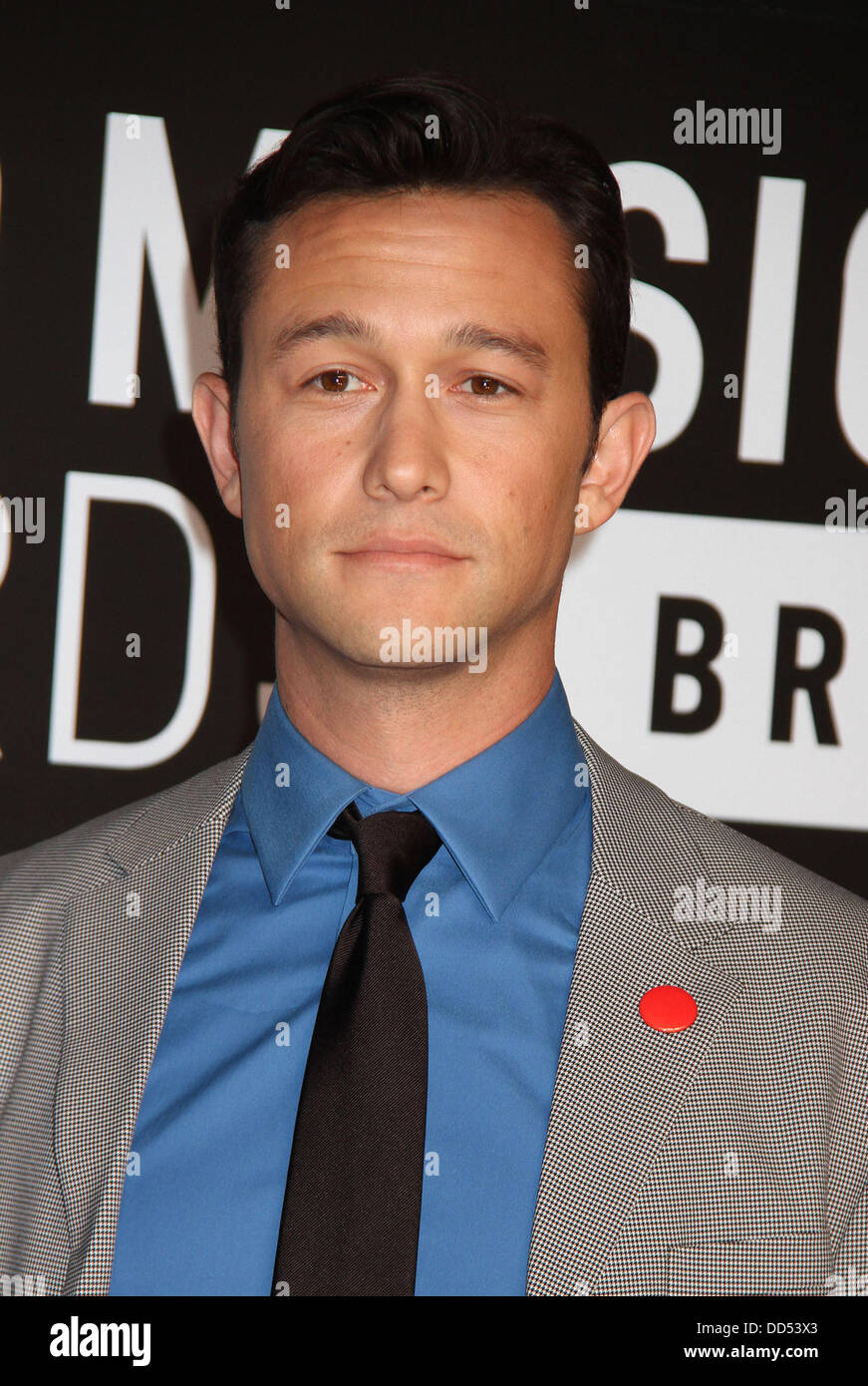 New York, New York, USA. 25th Aug, 2013. Actor JOSEPH GORDON-LEVITT ...