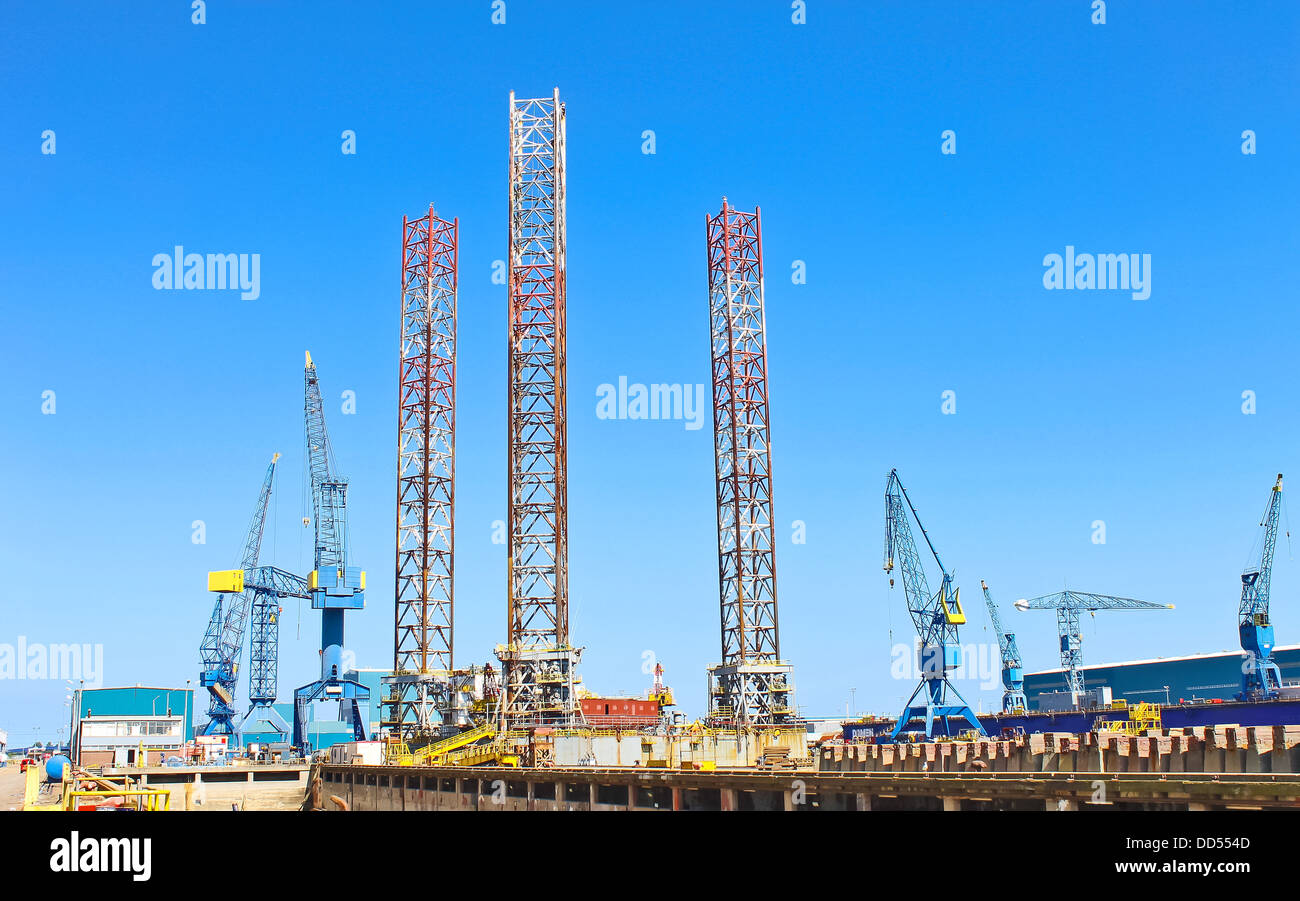 Offshore drilling platform in repair in shipyard Stock Photo - Alamy