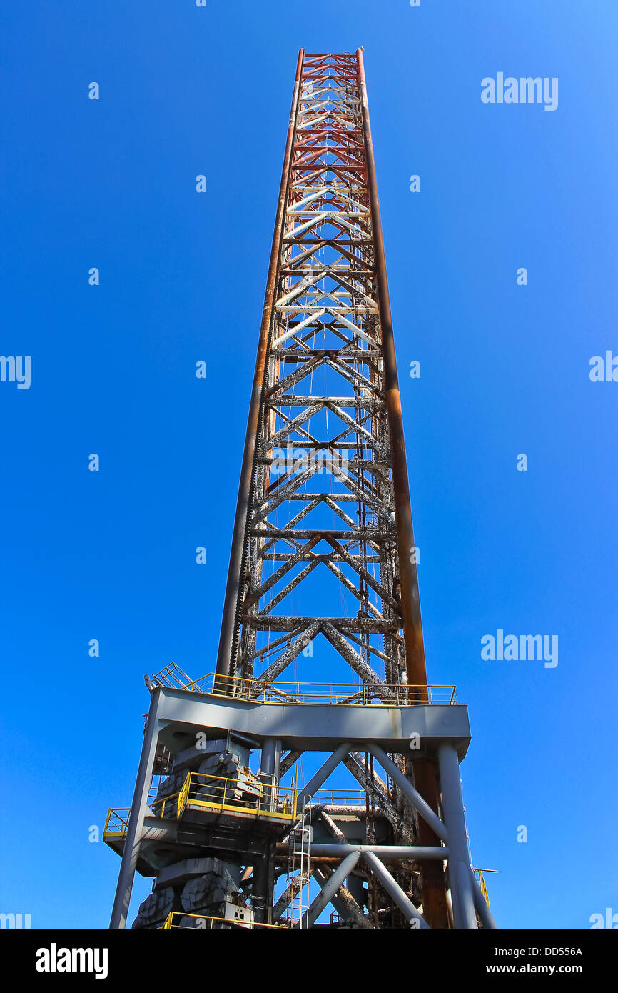 Tube supports hi-res stock photography and images - Alamy