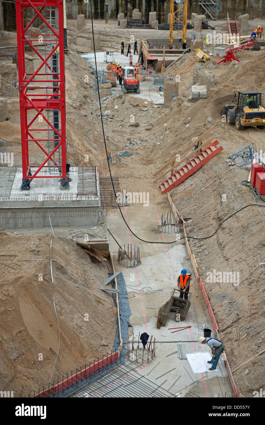 Germany construction workers site hi-res stock photography and images ...