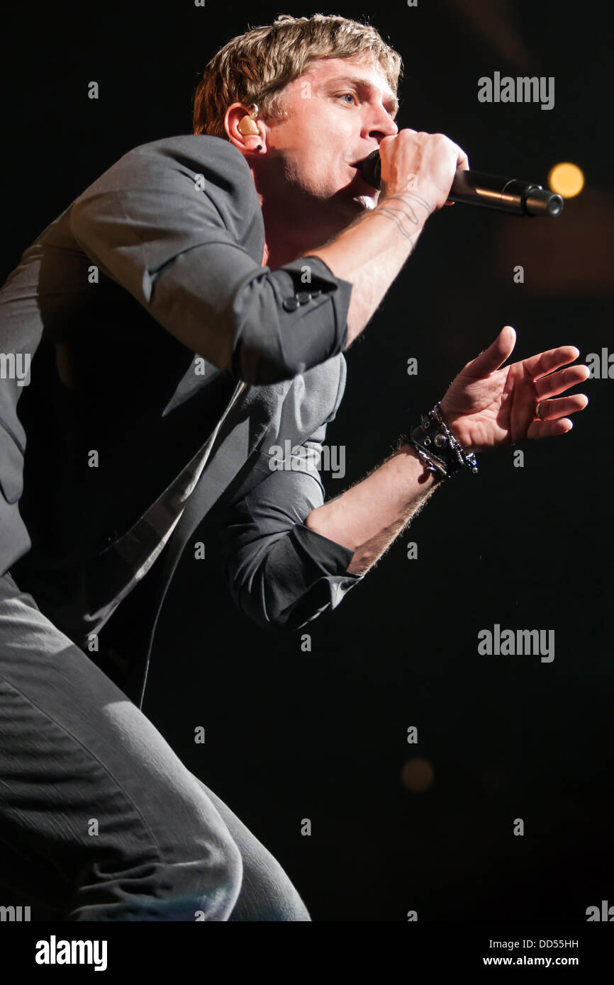 Rob thomas hi-res stock photography and images - Alamy