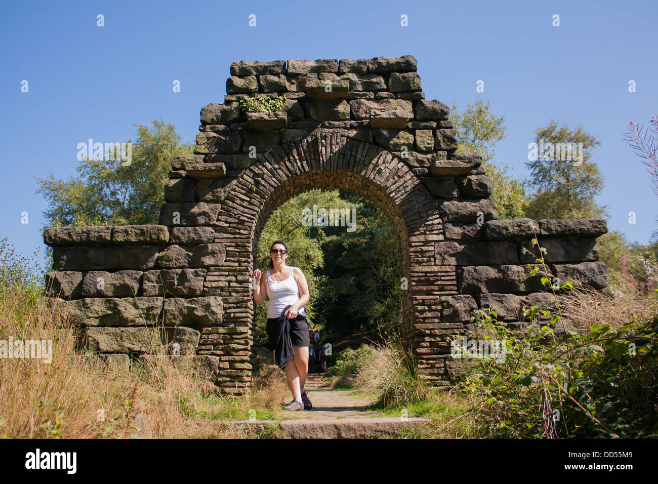 Under a stone hi-res stock photography and images - Alamy