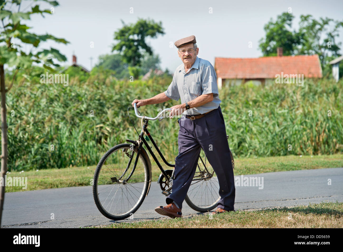 Hungarian man hi-res stock photography and images - Alamy