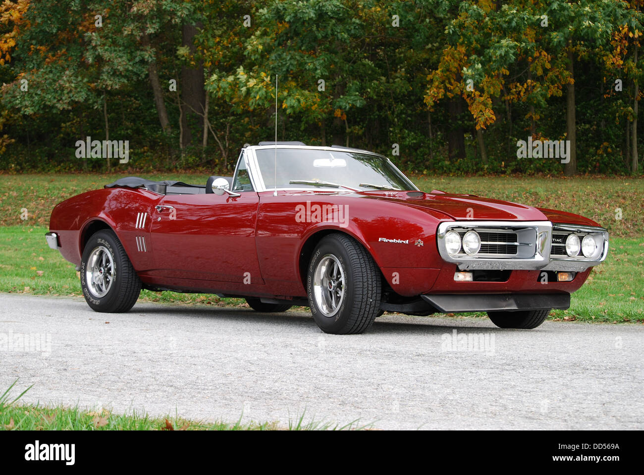 1967 pontiac firebird hi-res stock photography and images - Alamy
