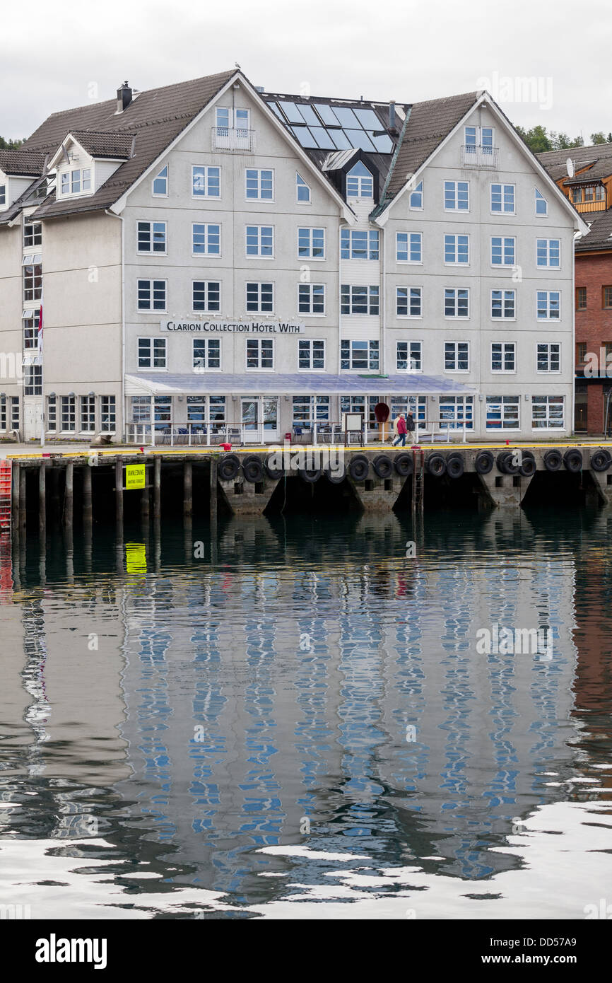 Buildings in tromso hi-res stock photography and images - Alamy