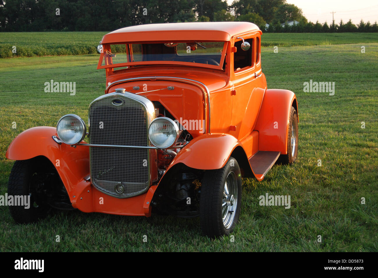 1932 ford coupe hi-res stock photography and images - Alamy