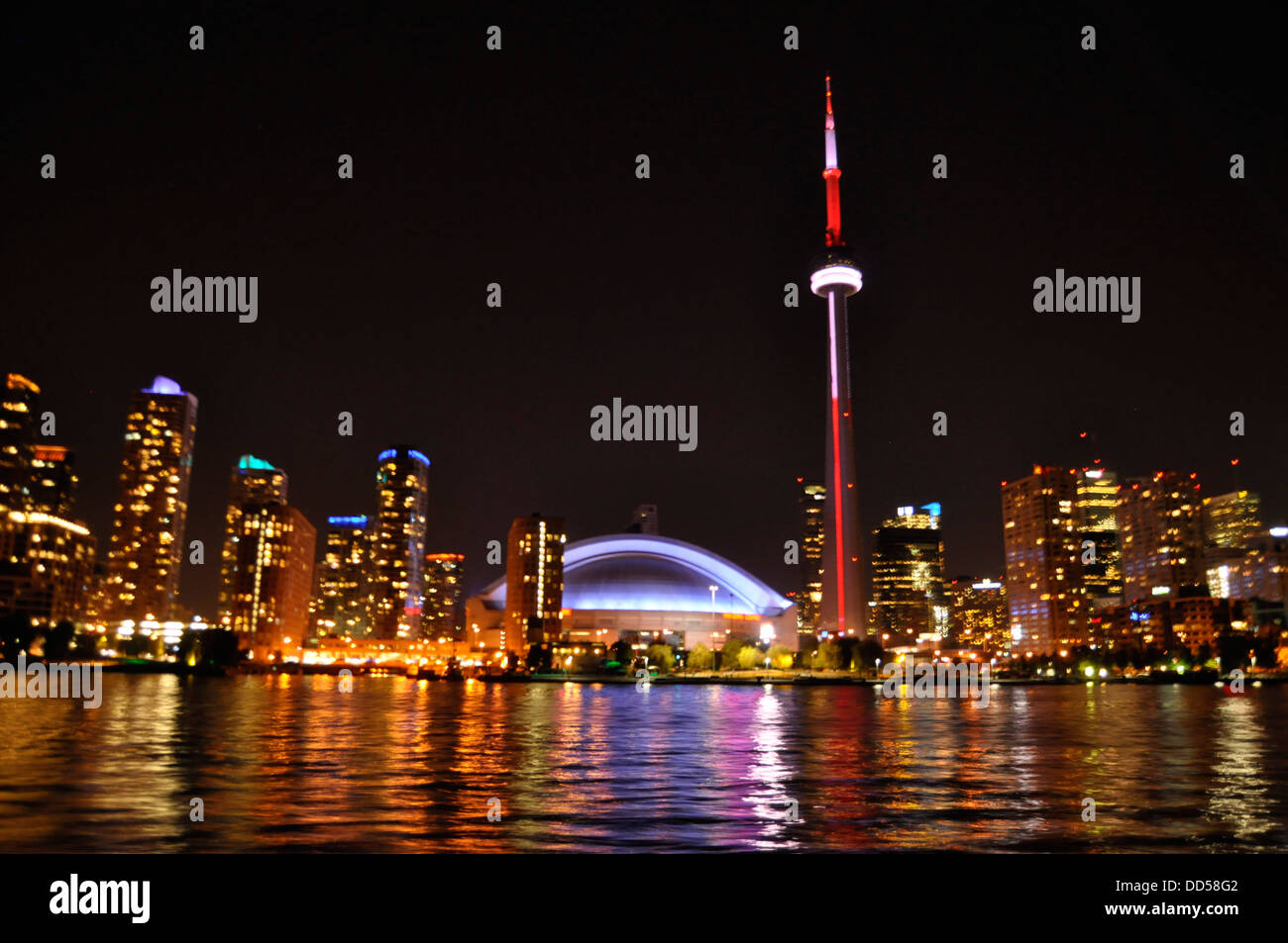 Toronto by night hi-res stock photography and images - Alamy
