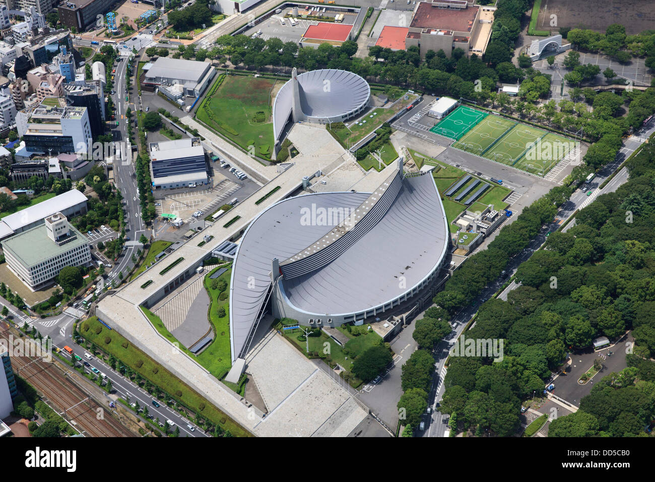 Tokyo 2020 olympic stadium aerial hi-res stock photography and images - Alamy