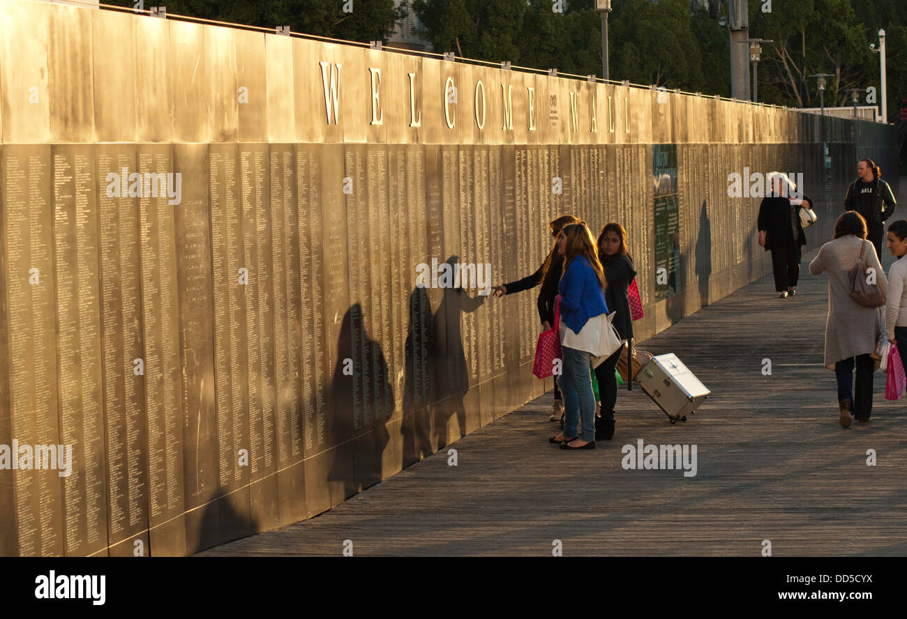 Welcome wall sydney australia hi-res stock photography and images - Alamy