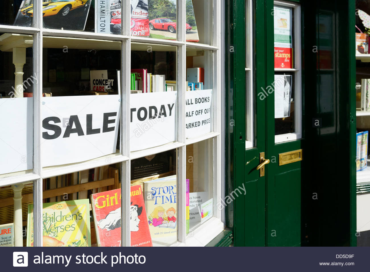 Bookshop Window High Resolution Stock Photography and Images - Alamy