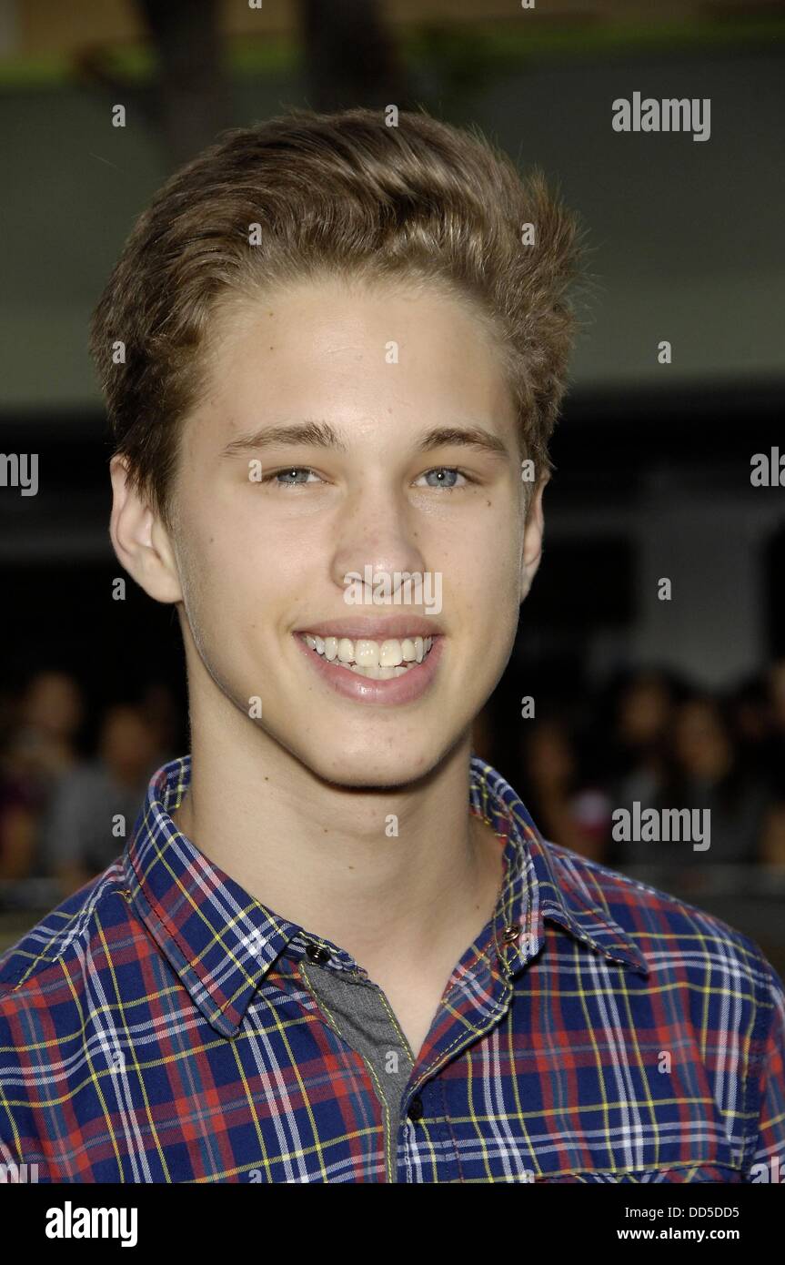 Los Angeles, CA. 26th Aug, 2013. Ryan Beatty at arrivals for GETAWAY ...