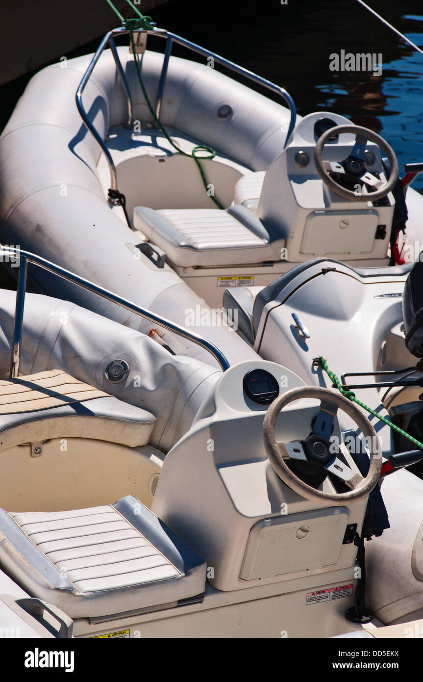 Small fast inflatable boat hi-res stock photography and images - Alamy