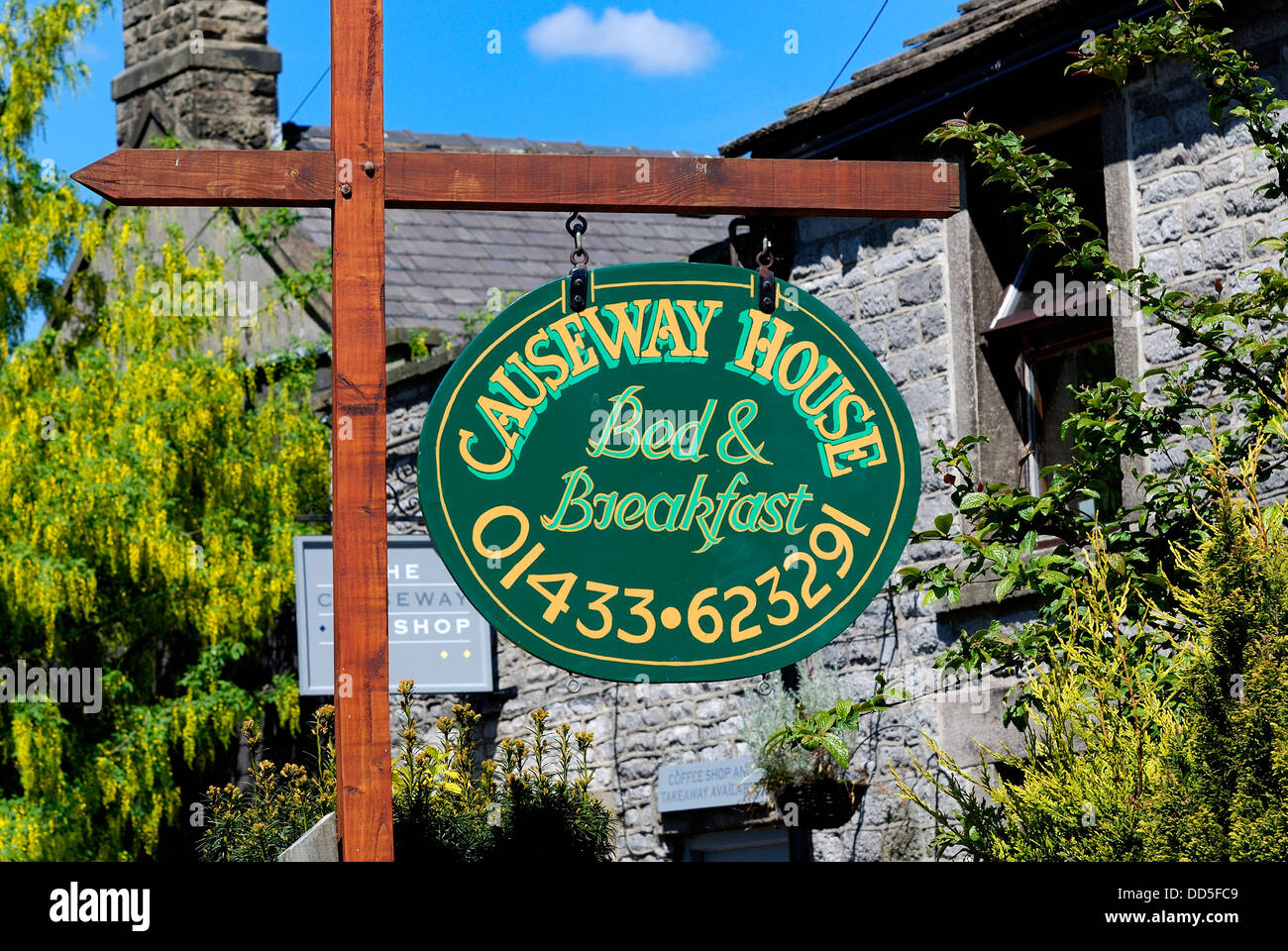 Street number sign buildings hi-res stock photography and images - Alamy