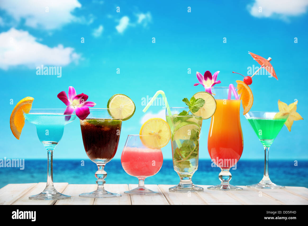 Cocktail on island hi-res stock photography and images - Alamy