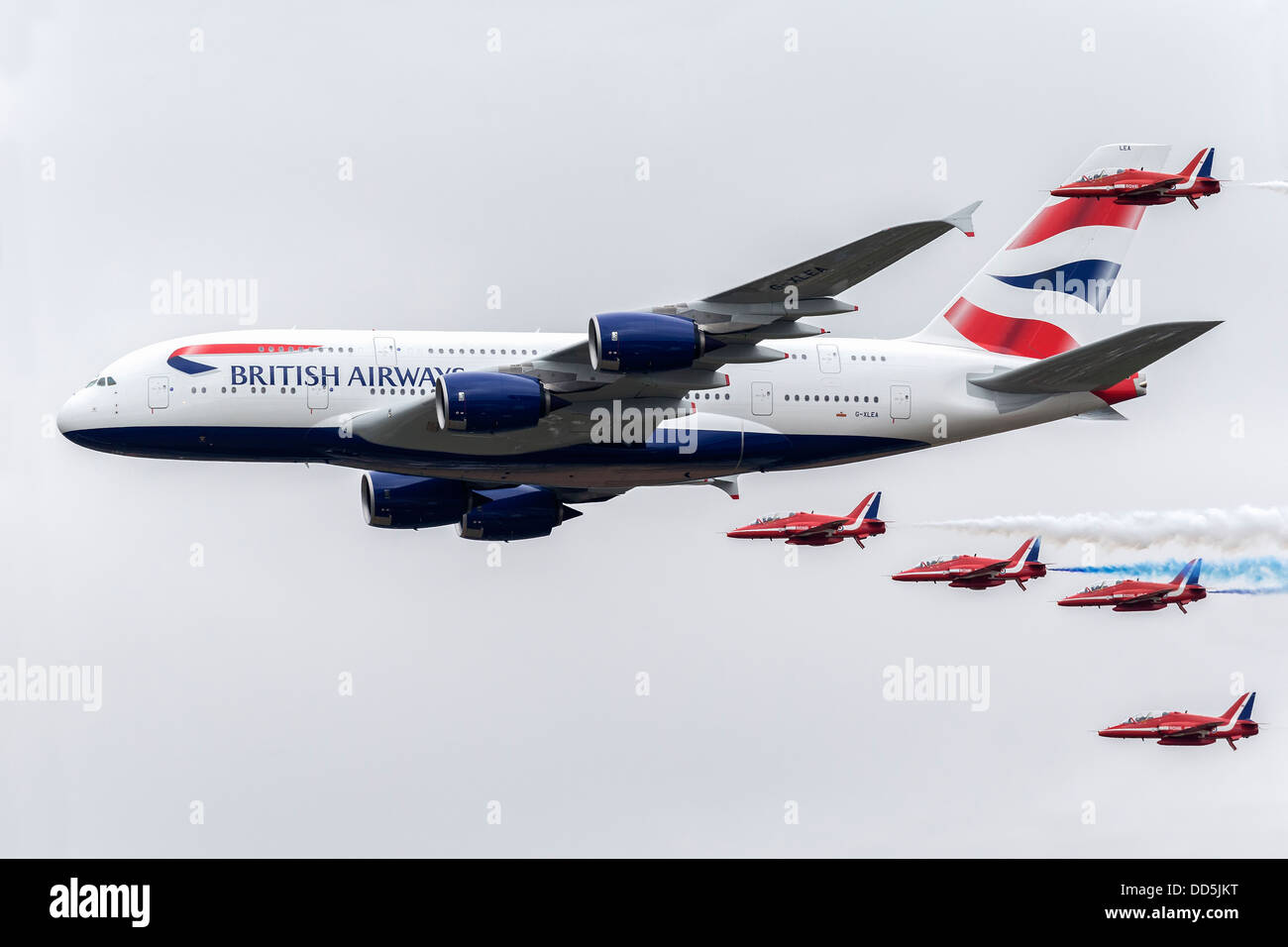 Red arrows with a380 hi-res stock photography and images - Alamy