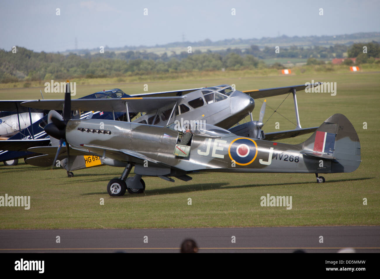 Spitfire WW11 fighter aircraft at an air display Stock Photo - Alamy