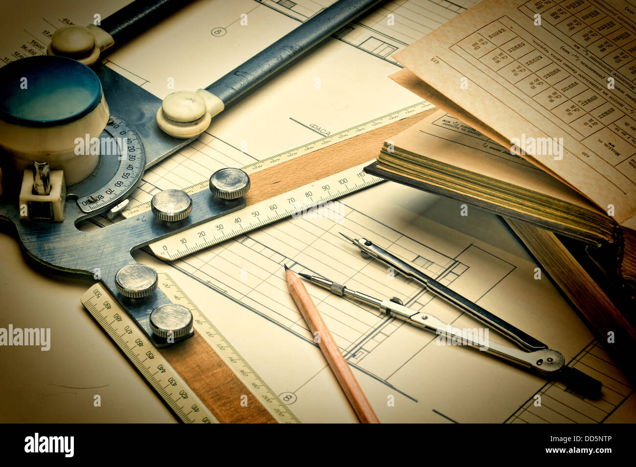 old drawing apparatus and instruments Stock Photo - Alamy