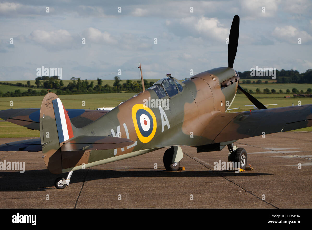 ww11 vintage Spitfire aircraft on display at Duxford Classic Wings air ...