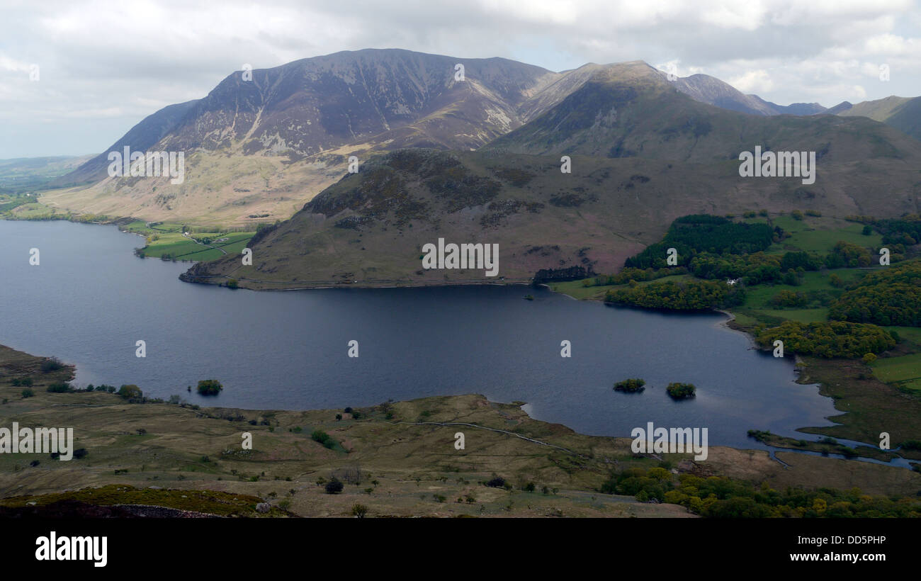 Crummock water summer hi-res stock photography and images - Alamy