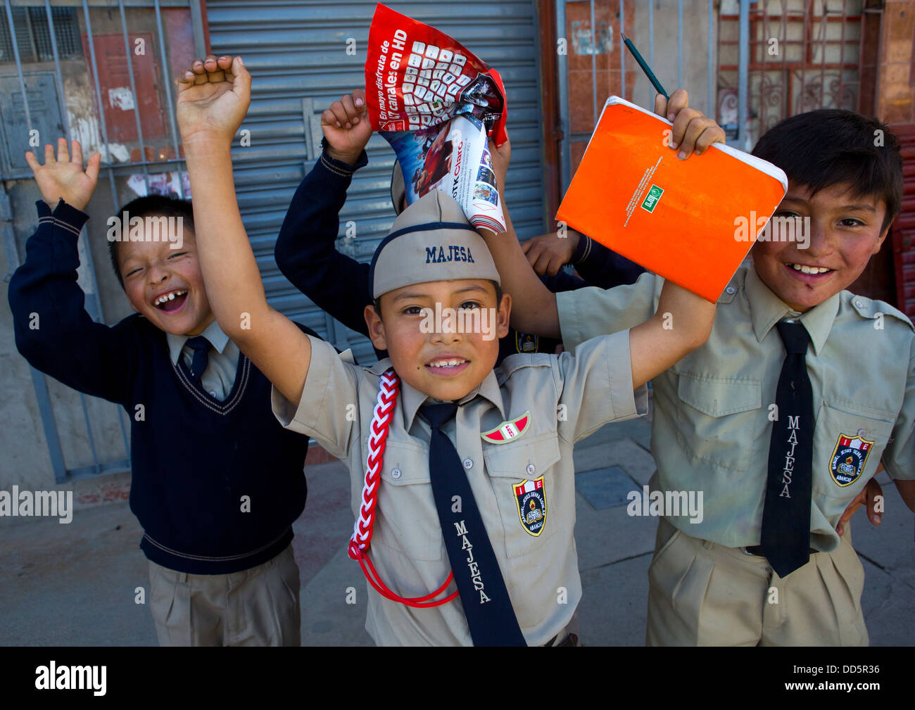 School uniform children peru hi-res stock photography and images - Alamy