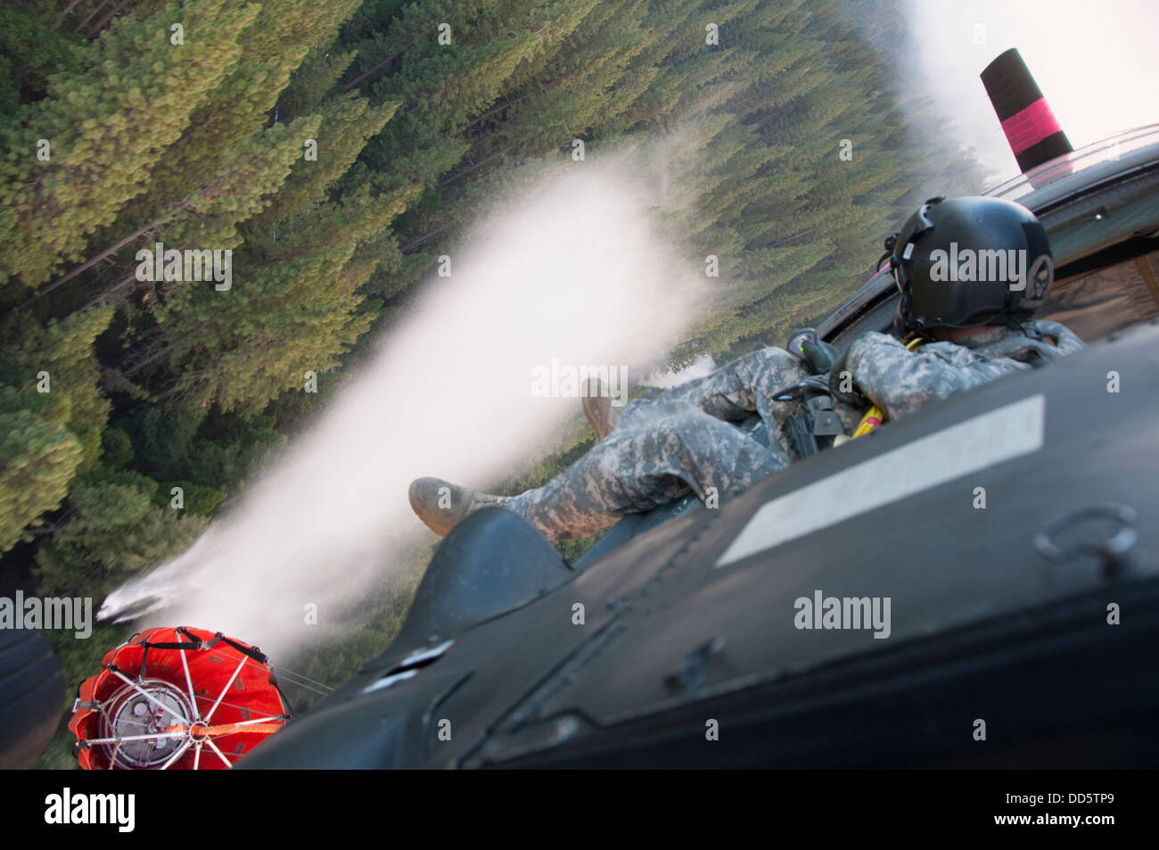 Crew Chief From The California Army National Guard High Resolution ...