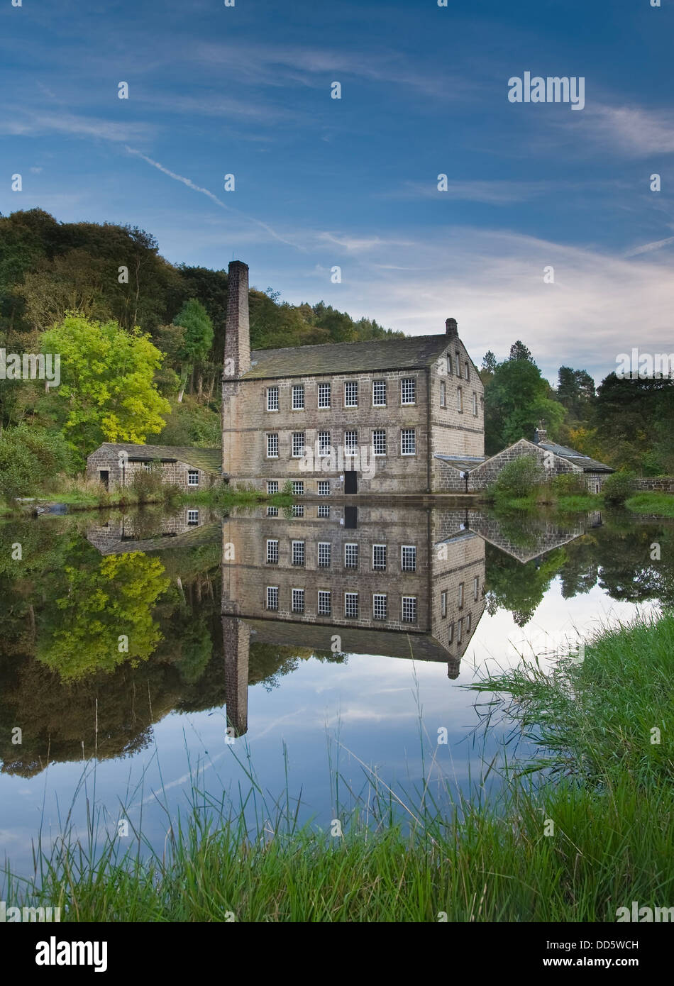 Hebden bridge hi-res stock photography and images - Alamy