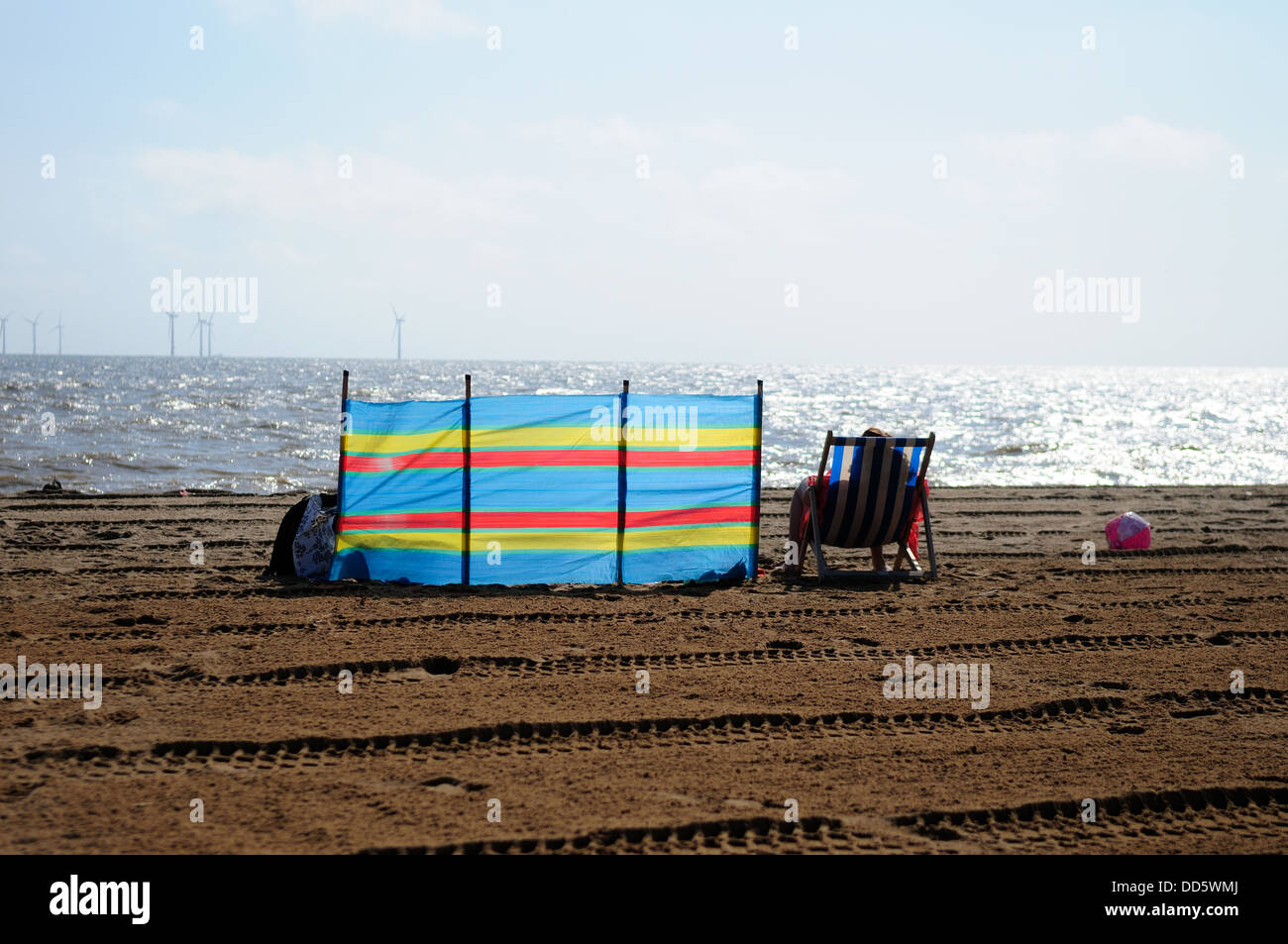 Sunshine beach skegness hi-res stock photography and images - Alamy