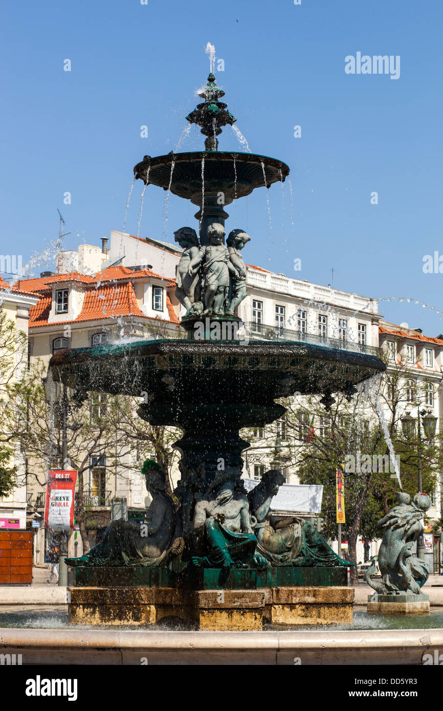 Lisboa main square hi-res stock photography and images - Alamy