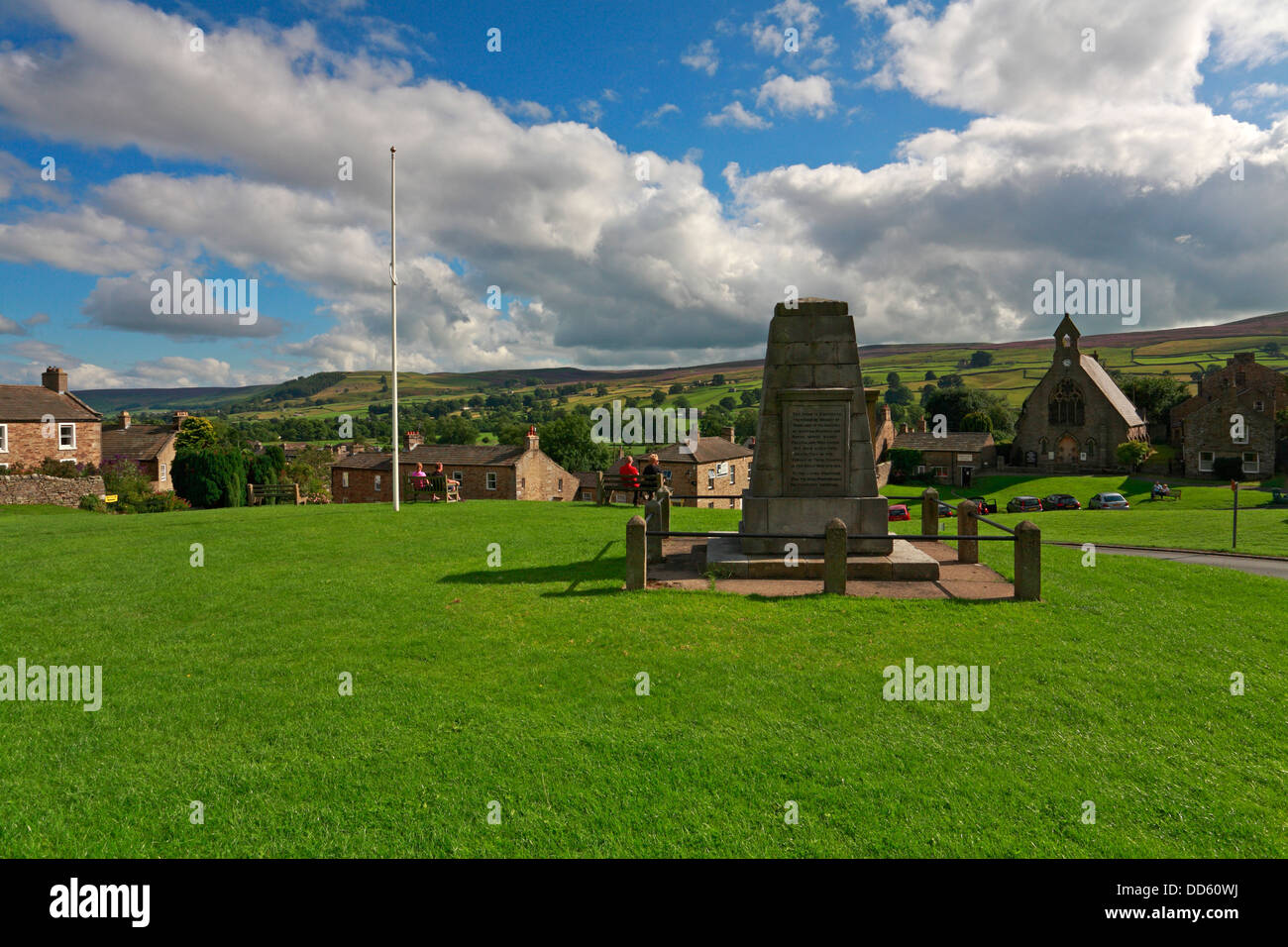 War Memorial on the Green in Reeth, Swaledale, North Yorkshire ...