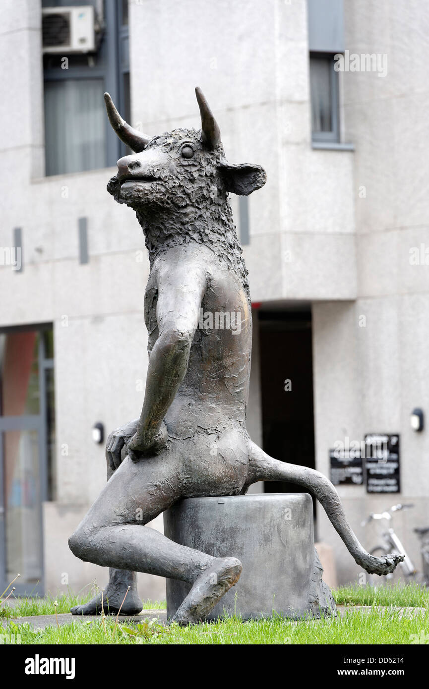 Minotaurus hi-res stock photography and images - Alamy