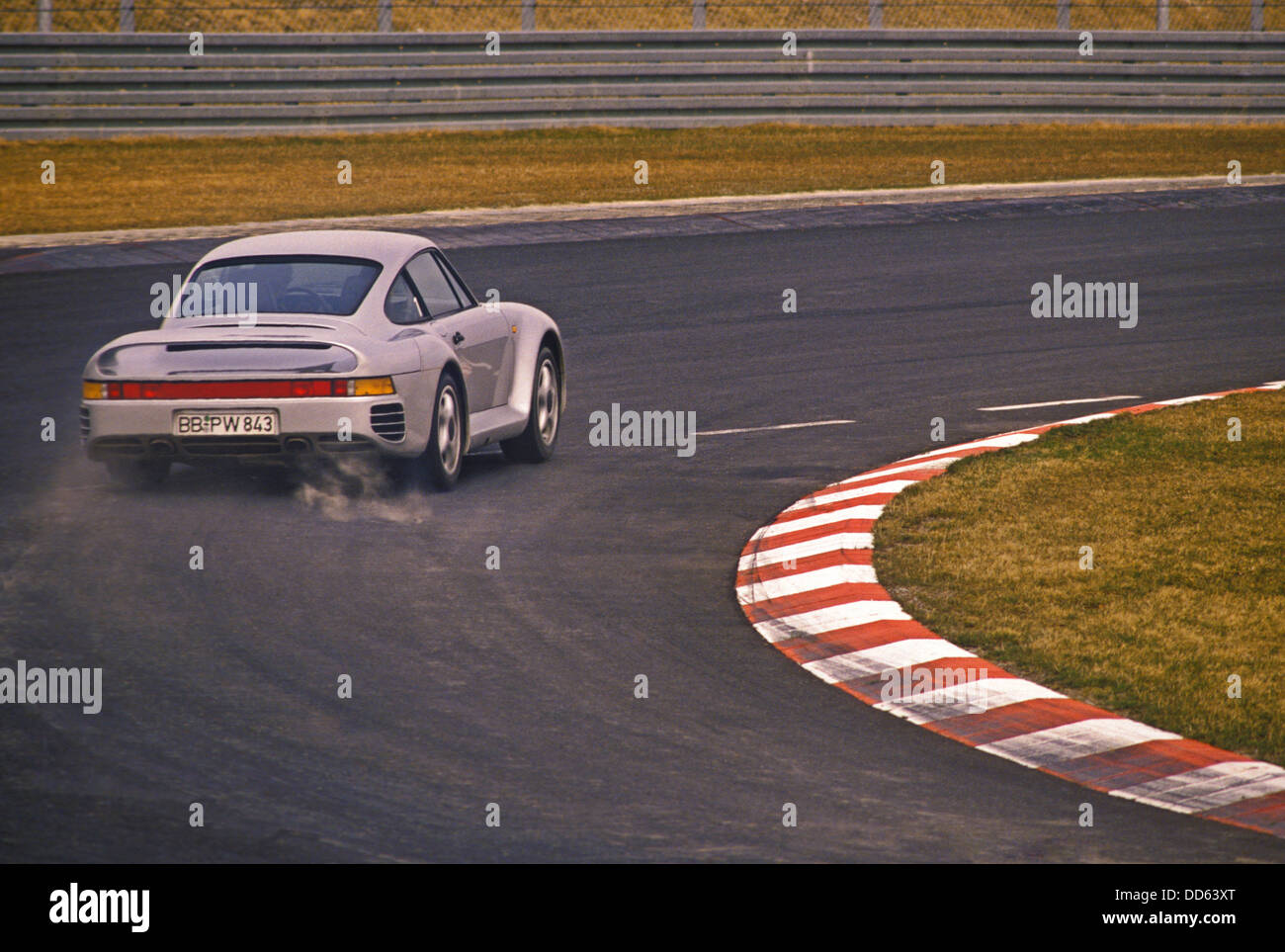 Car test track hi-res stock photography and images - Alamy