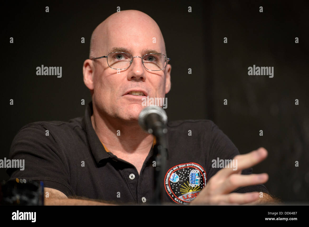 NASA's LADEE mission briefed the public on the Lunar Atmosphere and ...