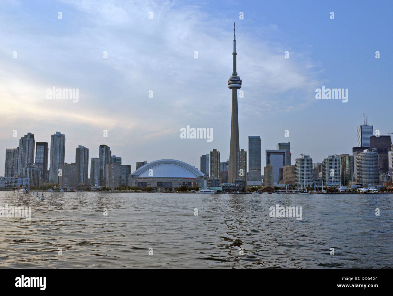 Skydome toronto skyline hi-res stock photography and images - Alamy