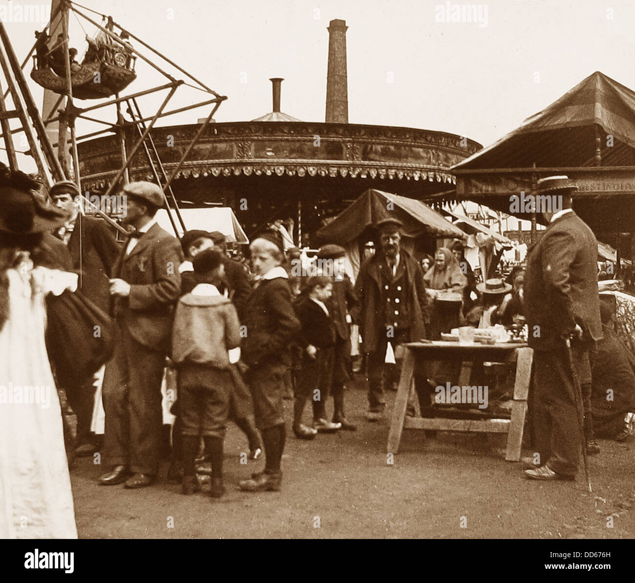Edwardian funfair hi-res stock photography and images - Alamy