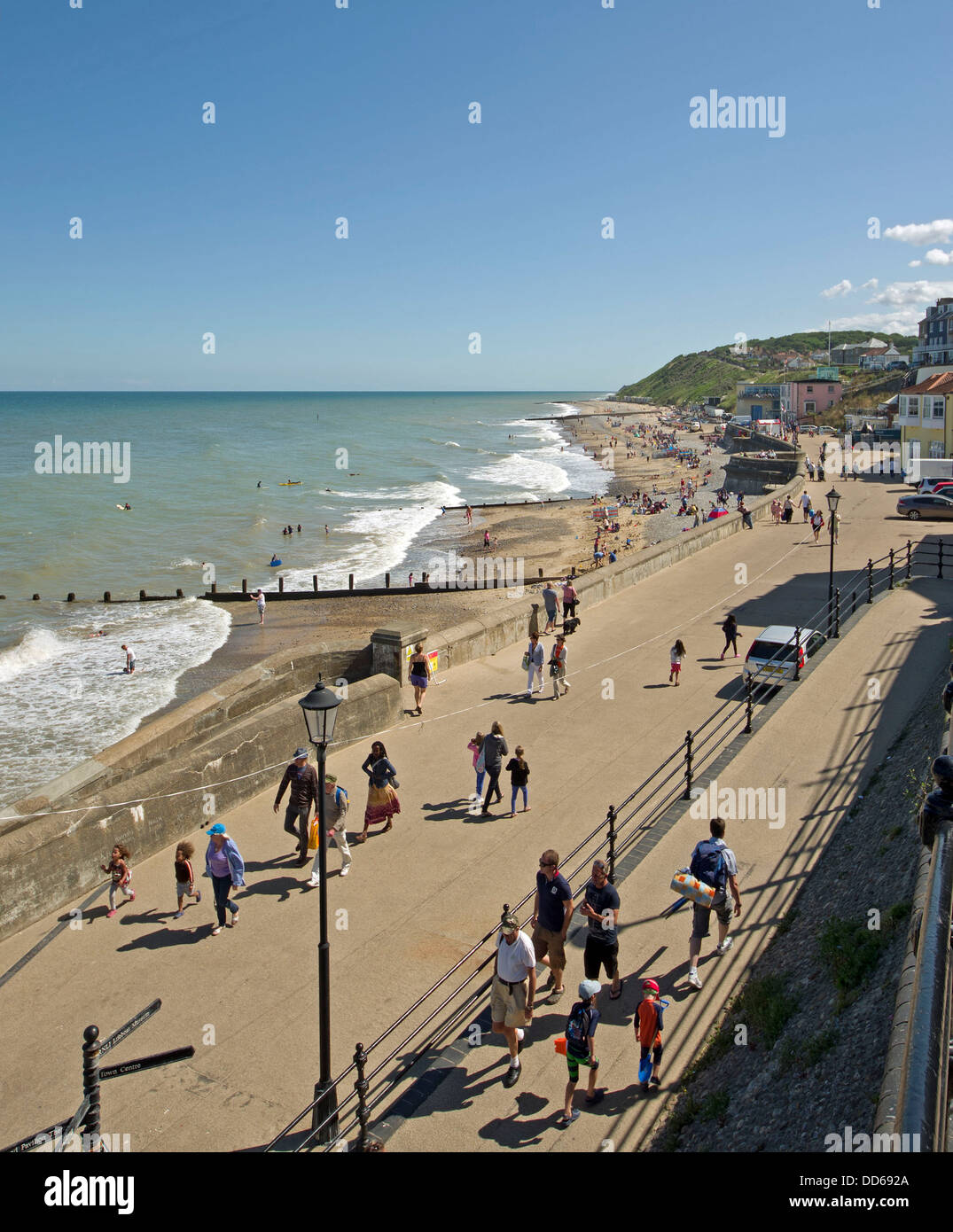 Cromer beach hi-res stock photography and images - Alamy
