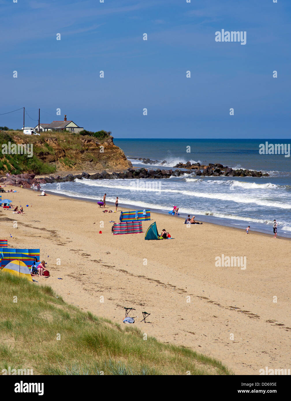 The beach to the East of the village of Happisburgh Stock Photo - Alamy