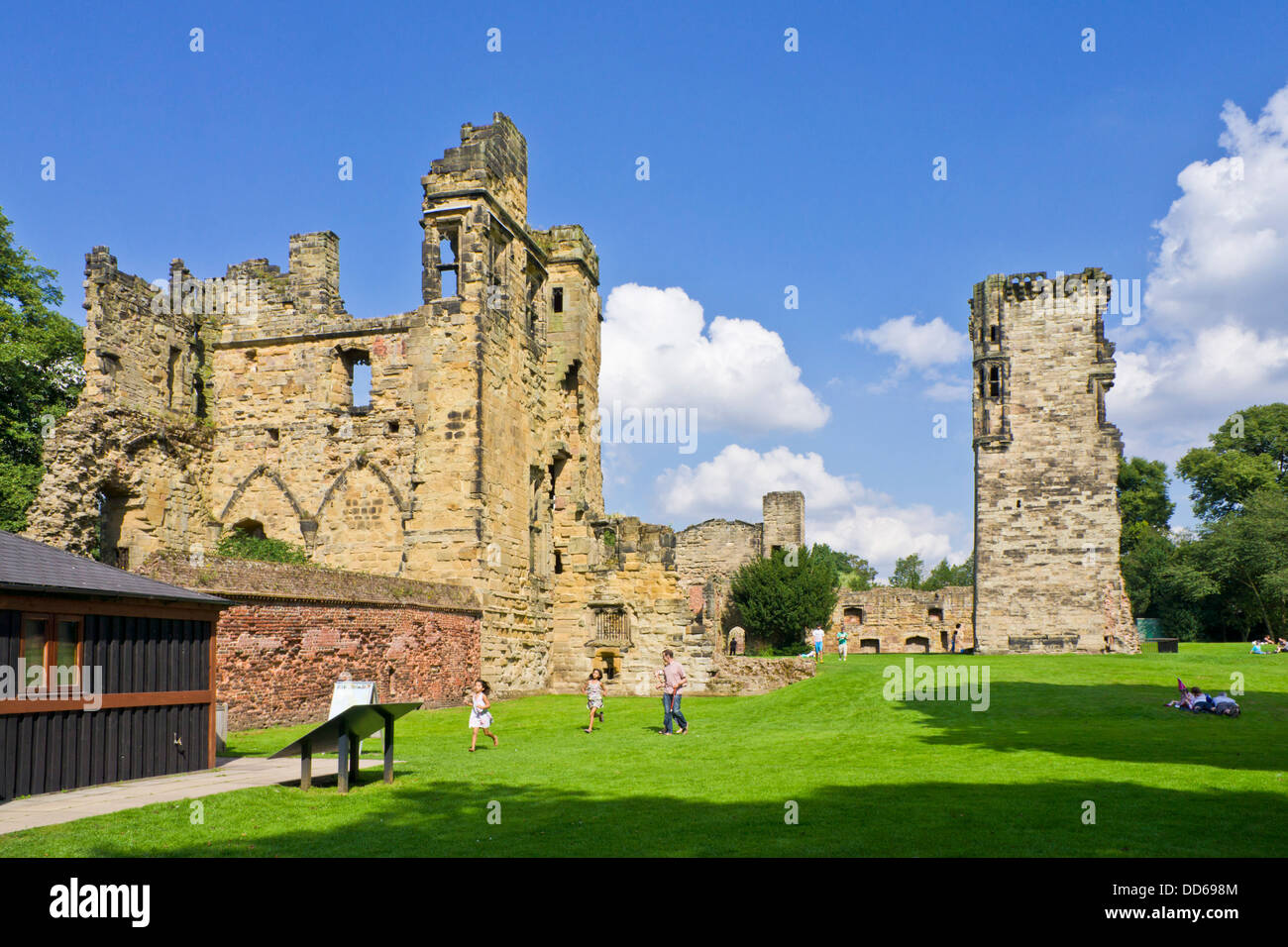 Ashby castle ruins hi-res stock photography and images - Alamy