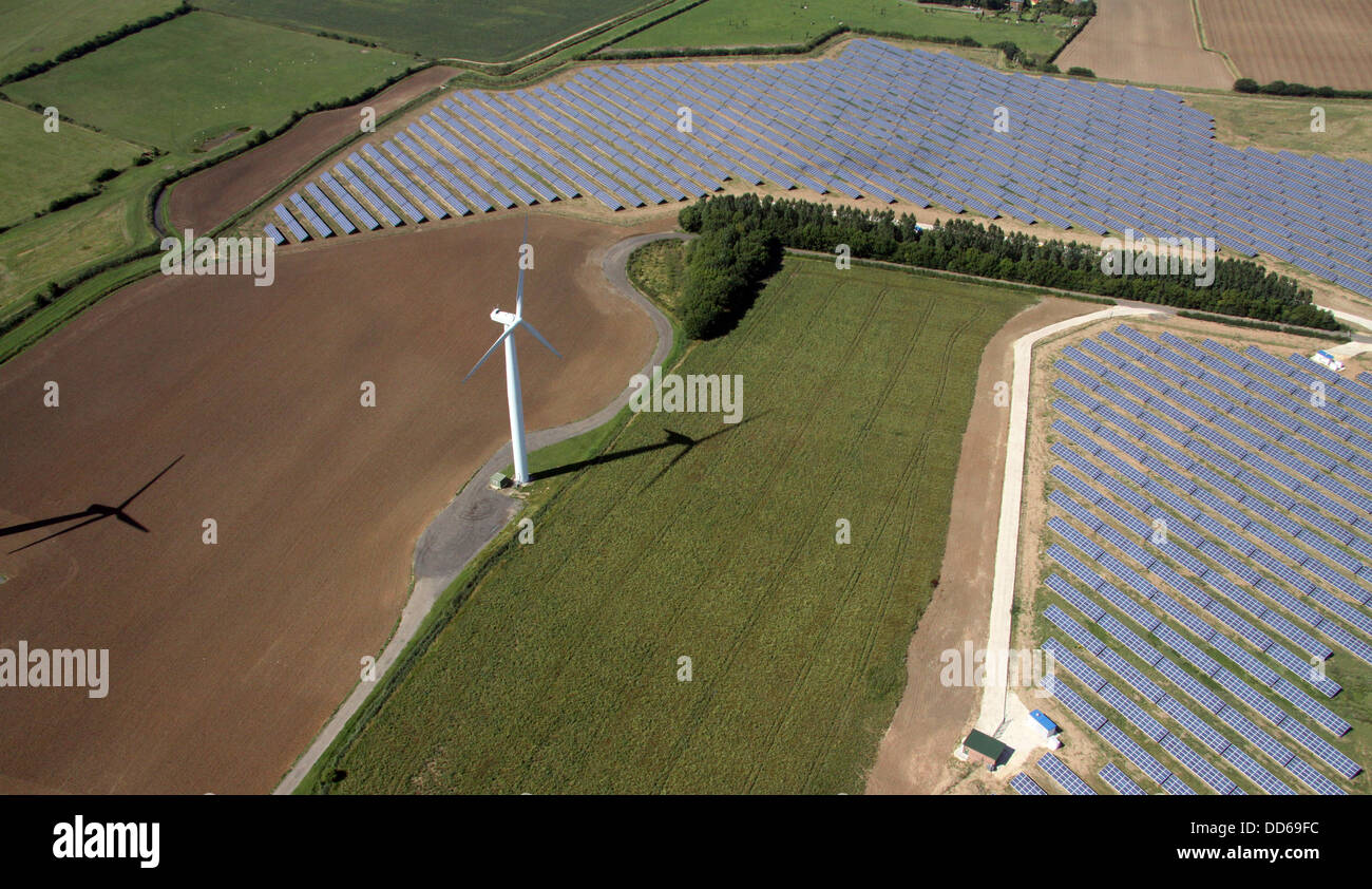 aerial view of a wind farm and solar farm together, Lincolnshire Stock ...