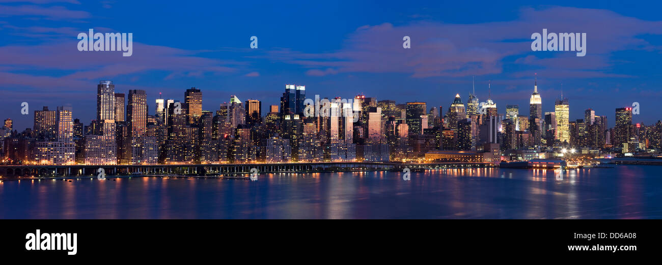 2010 HISTORICAL MIDTOWN SKYLINE HUDSON RIVER MANHATTAN NEW YORK CITY ...