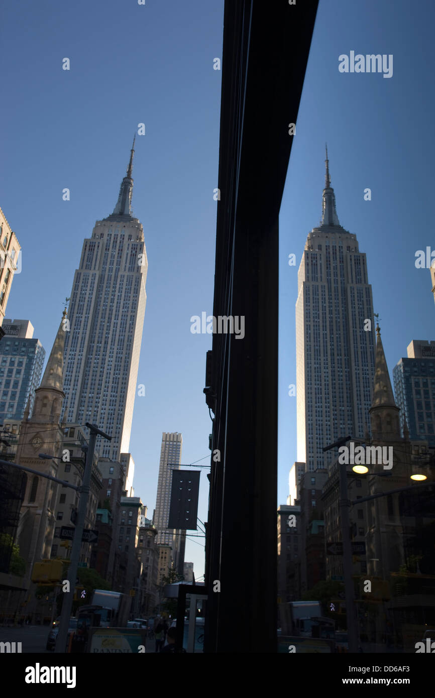 EMPIRE STATE BUILDING (©SHREVE LAMB & HARMON 1931) FIFTH AVENUE MANHATTAN NEW YORK CITY USA ...