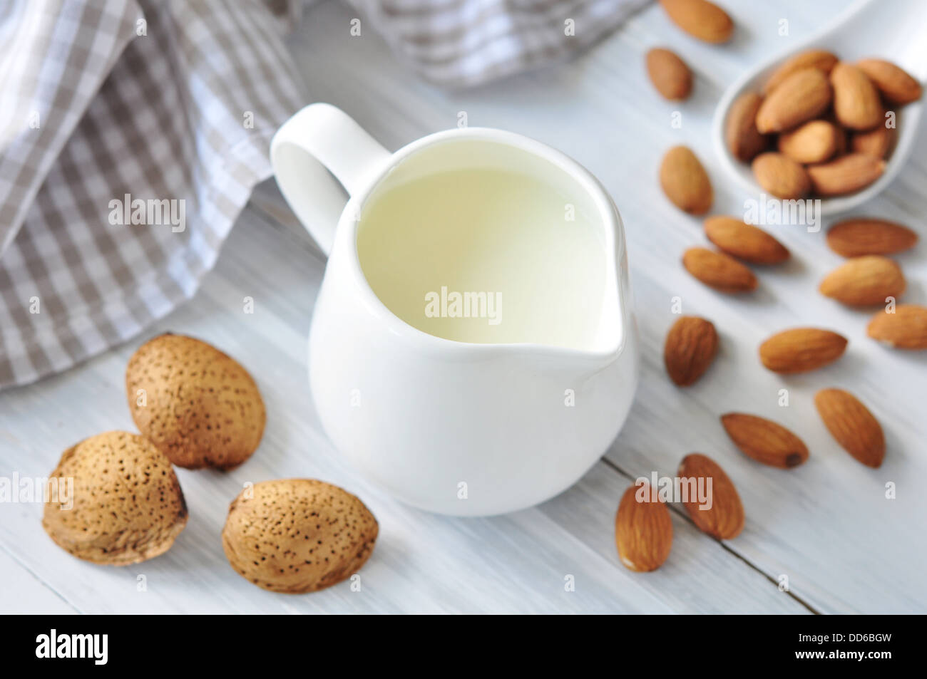 Almond milk hi-res stock photography and images - Alamy
