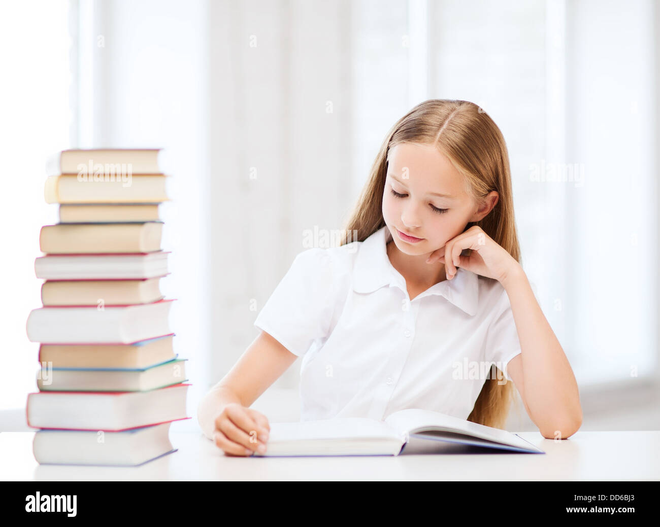 student girl studying at school Stock Photo - Alamy