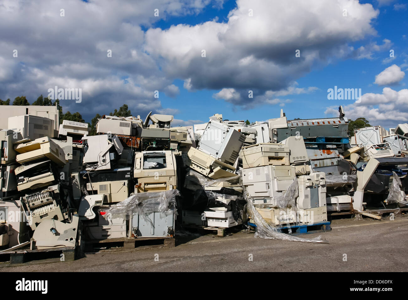Junked crts computer monitors, tvs and old printers for recycling or ...