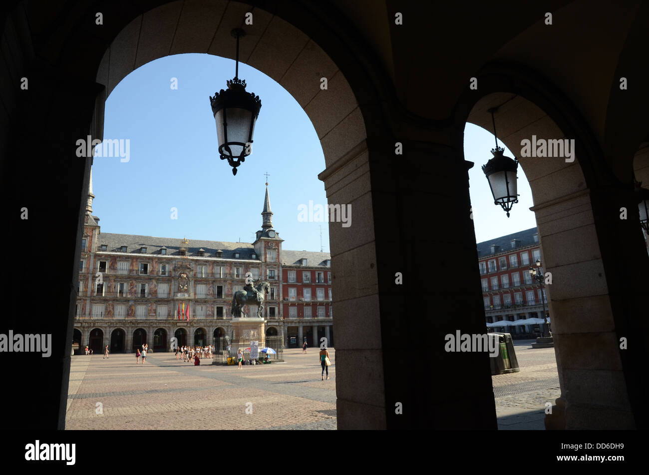 Archway, Plaza Mayor, Madrid Stock Photo - Alamy