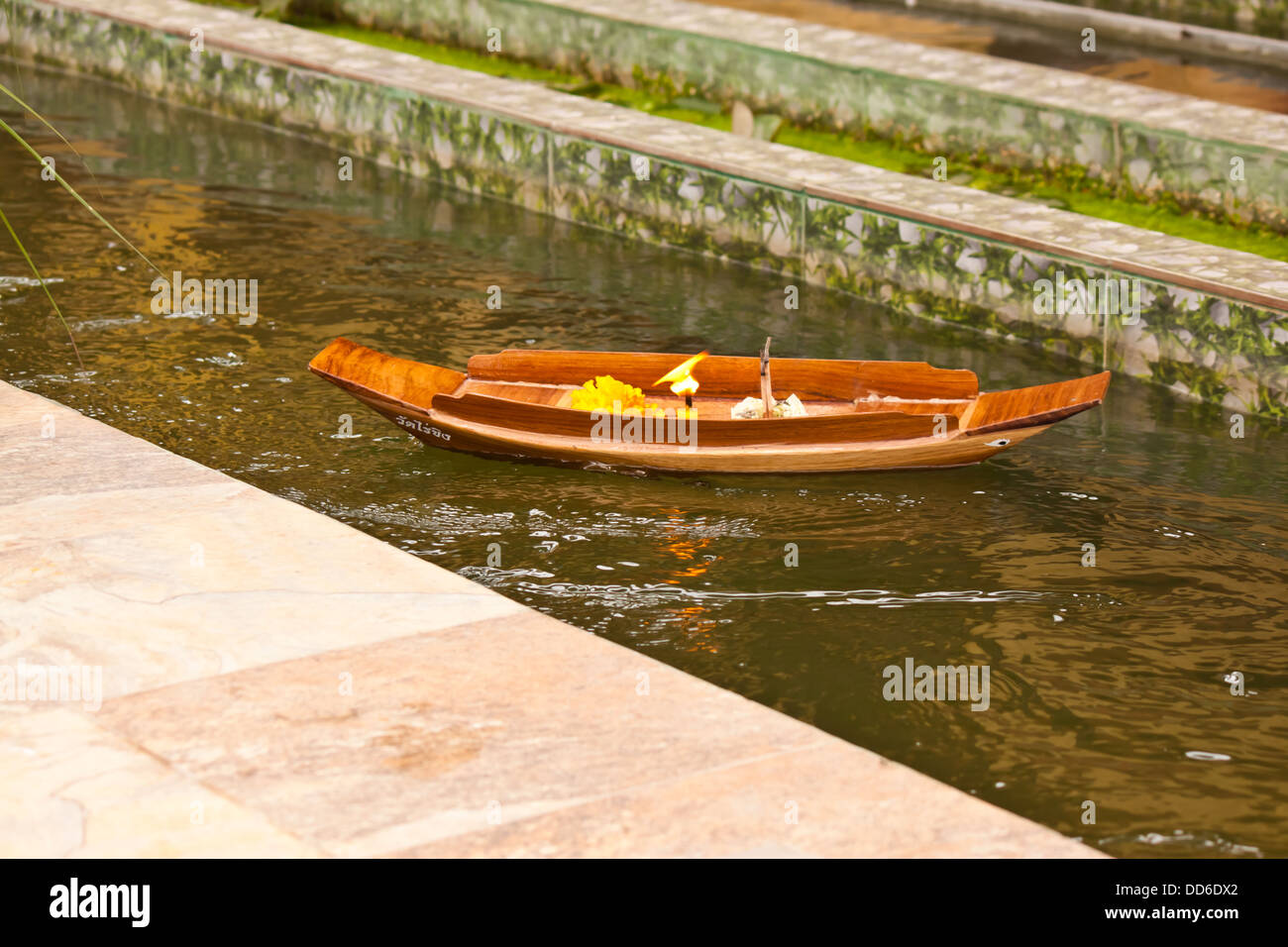 little boat on river Stock Photo - Alamy