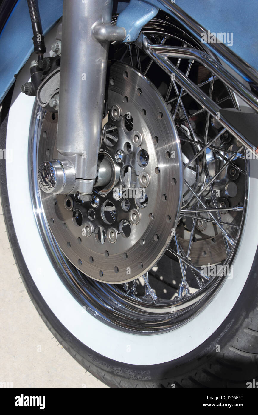 Shiny metal motorbike hi-res stock photography and images - Alamy